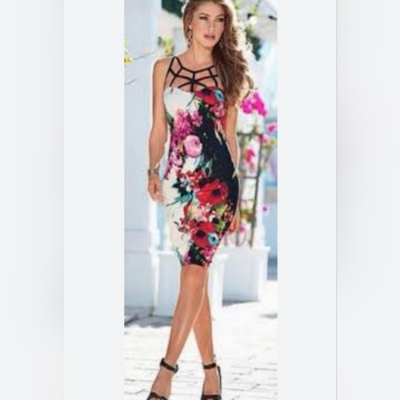 VENUS | Dresses | Venus Floral Bodycon Dress | Poshmark